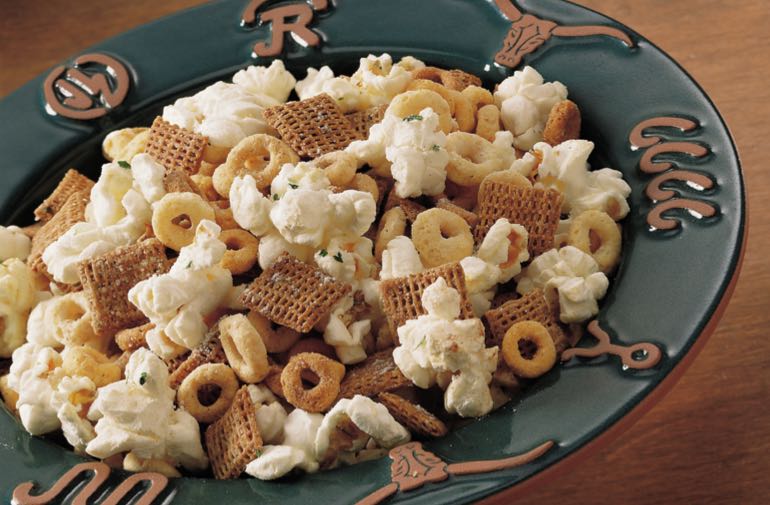 multi-grain-cheerios-ranch-style-snack-mix